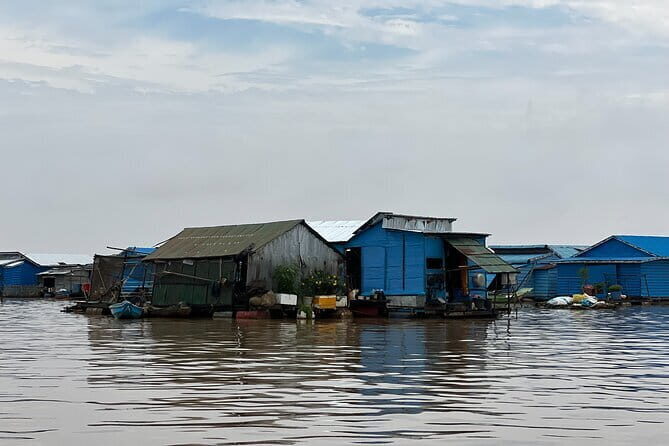 Banteay Srei Temple and Kompong Phluk Village Private Tour - Transportation and Logistics