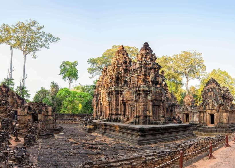 Banteay Srei Temples and The Grand Circuit of Angkor - Practical Details and Tips