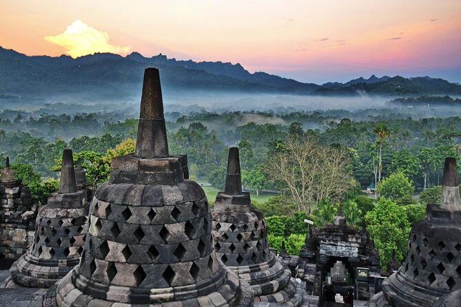 Barede Sunrise- Walking to Borobudur temple-Prambanan temple - Walking to Borobudur