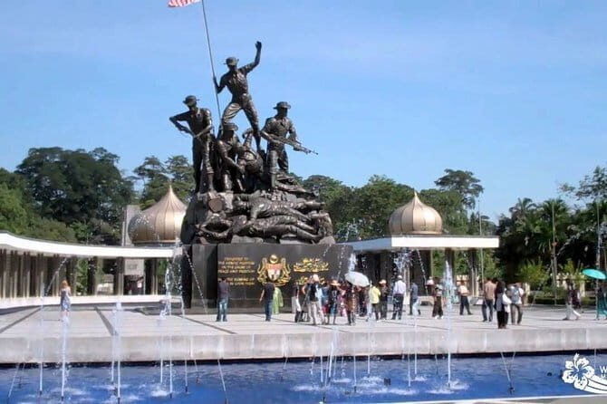 Batu Cave Tour and Kuala Lumpur City Exploration Tour ( 2 in 1 ) - What the Reviews Say