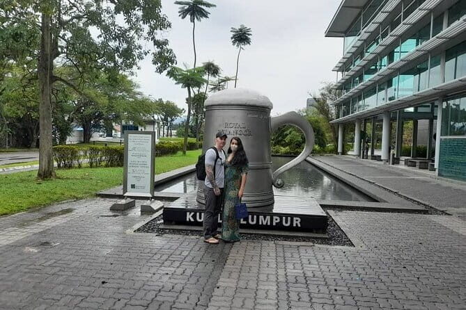 Batu Caves and Suburbs Private Tour - What the Reviews Say