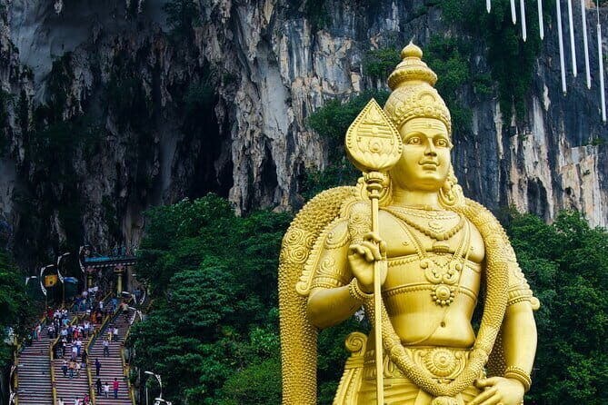 Batu Caves and Suburbs Private Tour - Discovering Malaysian Textiles at Batik CHONG