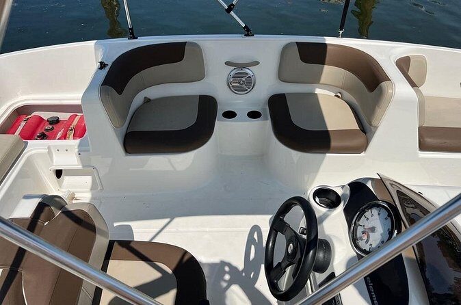 Bayliner Element 60HP Boat - Itinerary & Experience Breakdown