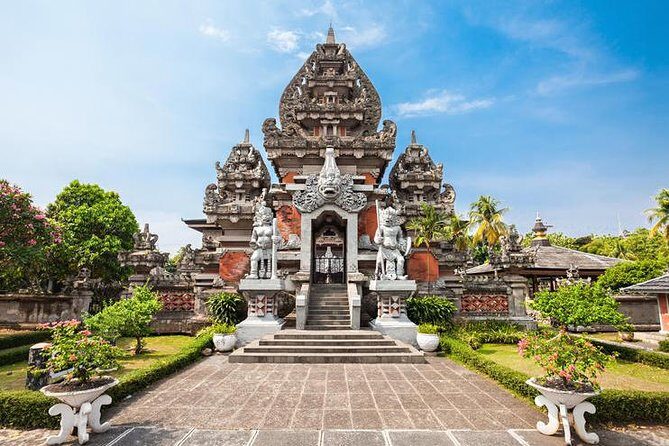 Beautiful Indonesia Miniature Park Tourism ( TMII ) - Who Should Consider This Tour?