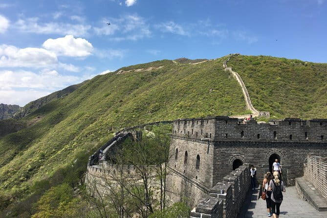 Beijing Private Tour: Mutianyu Great Wall, 798 Art Zone + Folk Art Show with Tea - The Value of This Tour
