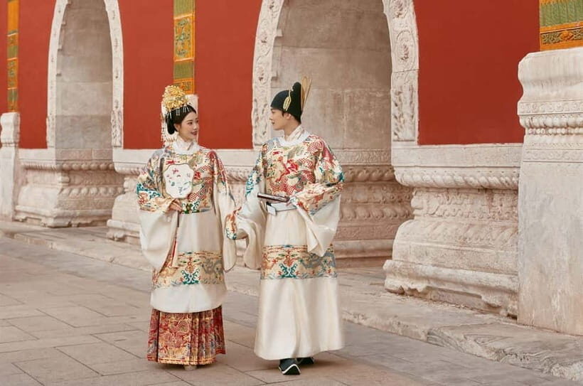 Beijing Traditional Hanfu Experience & Photoshoot for Groups - A Detailed Look at the Experience