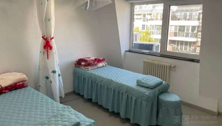 Beijing:Summer Palace Tour with Boat Ride and Massage - Discovering Beijing’s Majestic Sites and Cultural Flavors