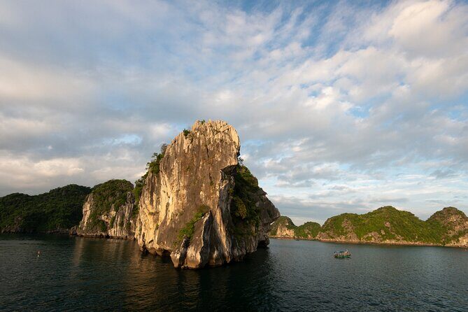 Best Halong Bay 2D1N Cruise : Supprising Cave, Titop Island,Kayak - Frequently Asked Questions