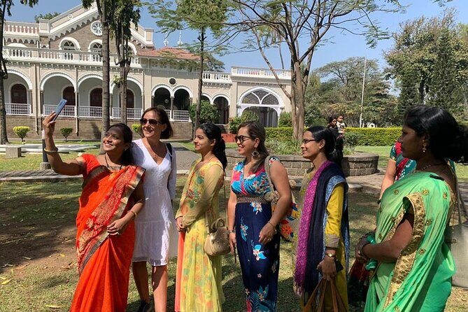 Best of Pune Private City Tour with Lunch and Transport. - Market & Cultural Stops