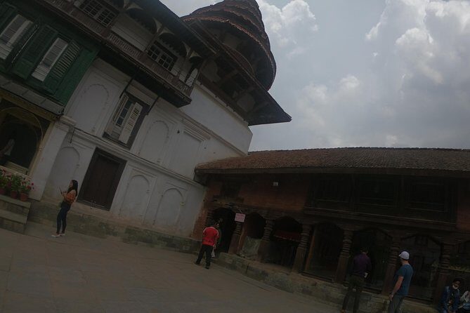 Bhaktapur Day Tour with Changu Narayen - Guided Experience: Insightful and Enriching