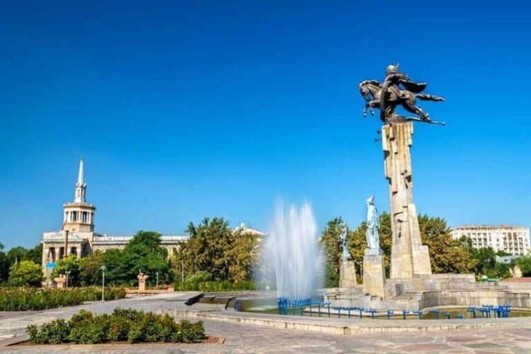 Bishkek : Must-See Private Walking tour - Experience Breakdown: What the Tour Covers