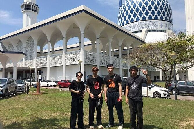 Blue Mosque and Batu Caves Private Tour from Kuala Lumpur - A Detailed Look at the Tour Experience