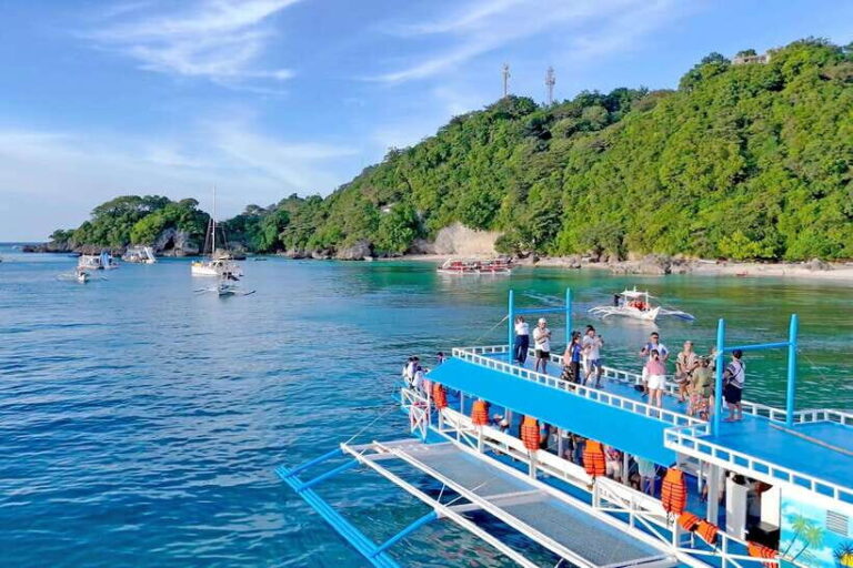 Boracay Island Rhythm Sunset Cruise - The Journey Begins: Setting the Scene