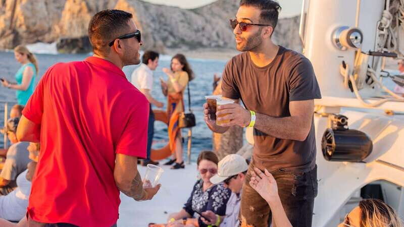 Cabo San Lucas: 2 Hour Sunset Cruise with Food and Wine - Analyzing the Value: Is This Tour Worth It?