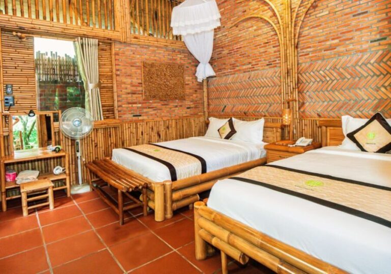 'Cai Rang' Floating Market 2-Day Tour With Biking & Boating - Cai Rang Floating Market: The Highlight of the Tour