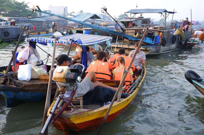 Cai rang floating market and Lung Ngoc Hoang Nature Reserve - What You Can Expect at Each Stop