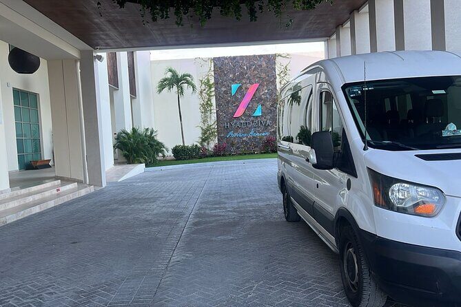 Cancun Private Airport Transfer One Way & Round Trip Available - What Makes This Service Stand Out