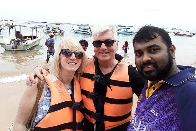 Canoeing Ride Hikkaduwa Beach - Experience Details and What to Expect