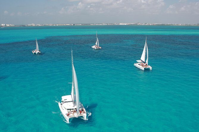 Catamaran to Mujeres Island with Open Bar on Board from Cancun - Authentic Experiences and the Real Deal