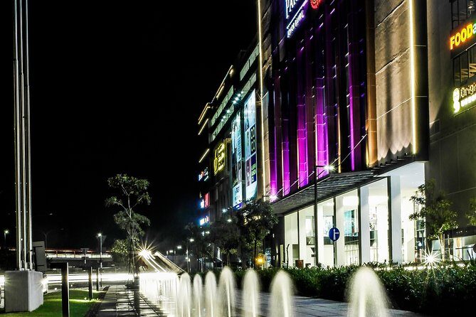 Chauffeur: Kuala Lumpur to Johor Bahru Transfer [Car] - Savoring the Local Flavors