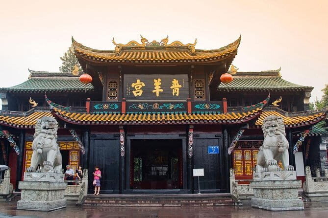 Chengdu City Top Attractions One Day Tour - Authentic Experiences and Insights