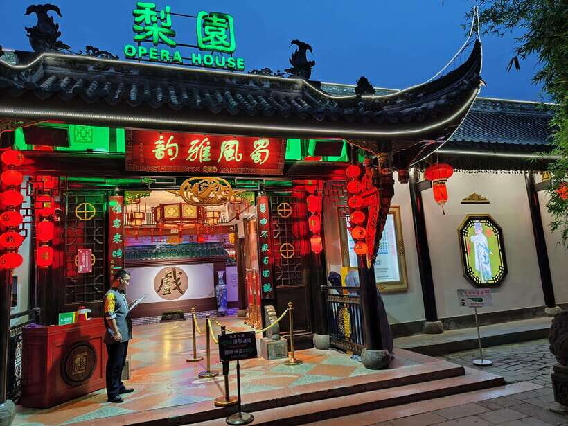 Chengdu: Shu Feng Ya Yun Sichuan Opera House Tickets Booking - Key Points