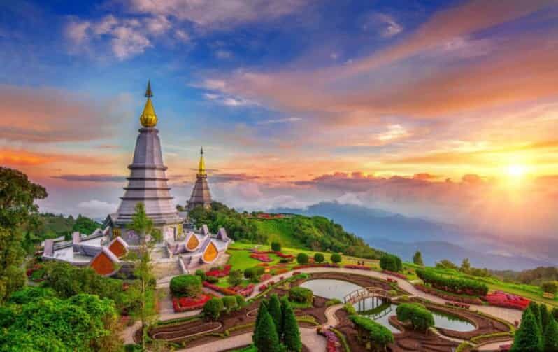 Chiang Mai: Doi Inthanon Park and Pha Dok Siew Hike Day Trip - Detailed Itinerary Breakdown