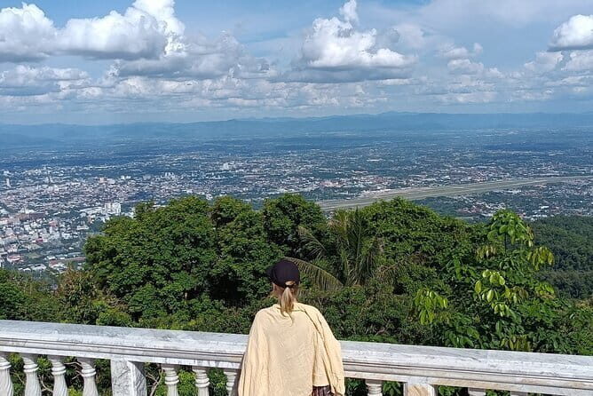 Chiang Mai Doi Suthep Temple and Wat Pha Lat Hike - An In-Depth Look at the Tour Experience
