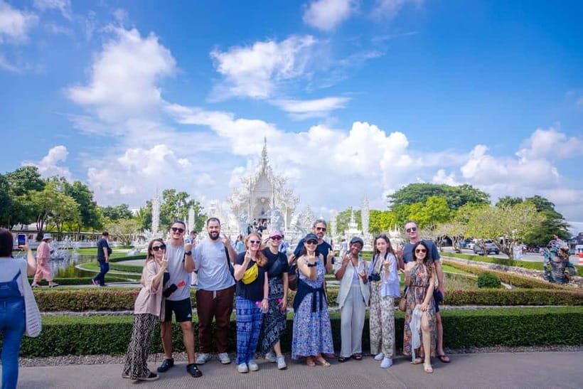 Chiang Mai: White, Black & Blue Temples Day Tour with Lunch - Who Will Enjoy This Experience?