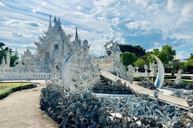 Chiang Rai:Discover 7 Must-See Spots & Tickets, Lunch Included - The Itinerary in Detail