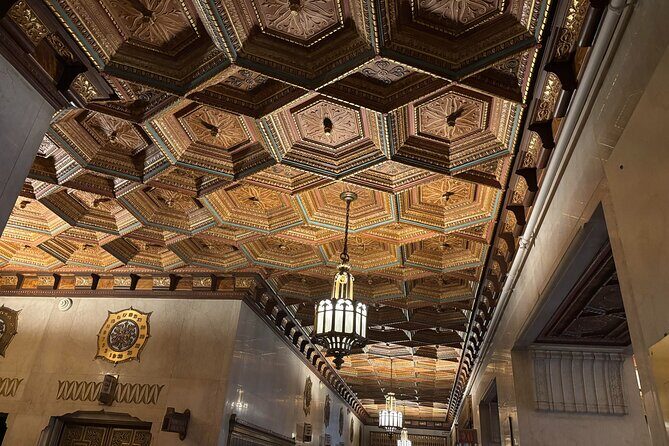 Chicago Architecture and True Crime History Tour - Authentic Experiences from Reviewer Perspectives