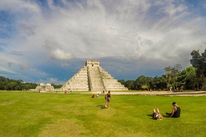 Chichen Itza & Ekbalam Tour From Playa del Carmen - Cooling Off in a Cenote: The Hubikku Experience