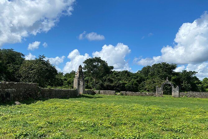 Chichen Itza Mayan Flavors and Jungle at Hacienda Privada with Cenote - Hacienda Journey and Jungle Surroundings
