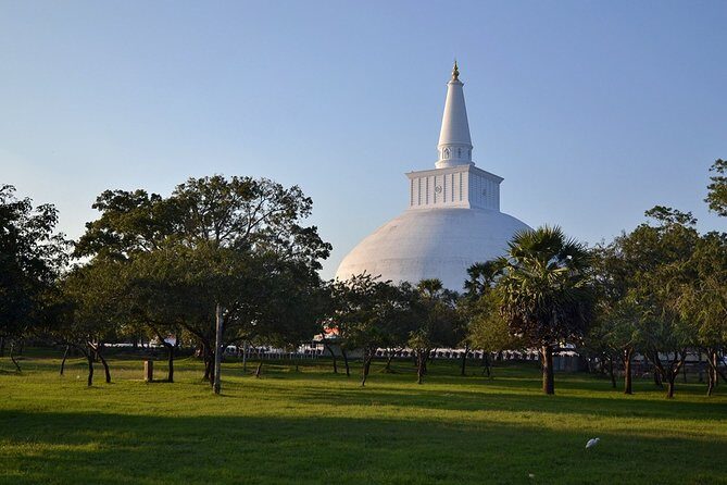 Child-oriented Family tour in Sri Lanka & Beach Holidays - by Minivan - 2 weeks - Wildlife Encounters and Unique Experiences