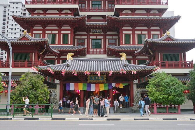 Chinatown Food Tour: Self-Guided Adventure with 6 Local Tastings - Why the Food & Clues Approach Works