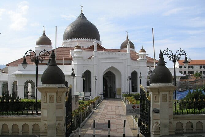 Chinese Clan Secrets and History Guided Walking Tour in Penang - What to Expect from the Tour