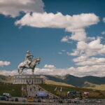 Chinggis Khaan Statue Complex and Sain Nomun Monastery Tour - The Experience in Detail: A Closer Look