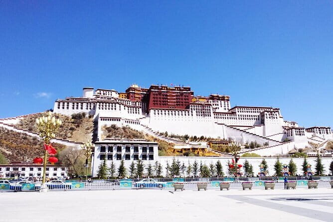 (Classic route) 8 days of panoramic view of the Tibetan squad - Lhasa + Sheep Lake + Jekaterinburg + Peak + Namashi - What This Tour Means for You