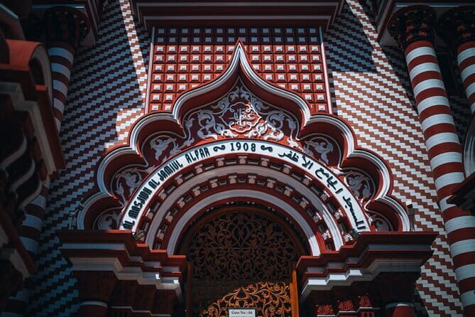 Colombo Captured A Vibrant Journey Through Time and Culture - Key Points