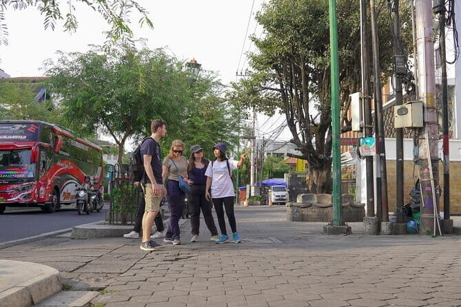 Colonial Historical Walking Tour in Yogyakarta - Authenticity and Cultural Context