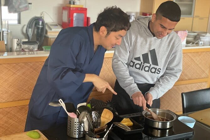 Cook and Roll The Sushi Like a Samurai in Osaka - How This Tour Breaks Down