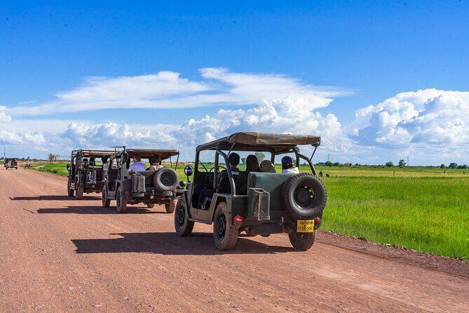 Countryside Sunset Jeep Tour with Drinks included - Transportation and Group Size