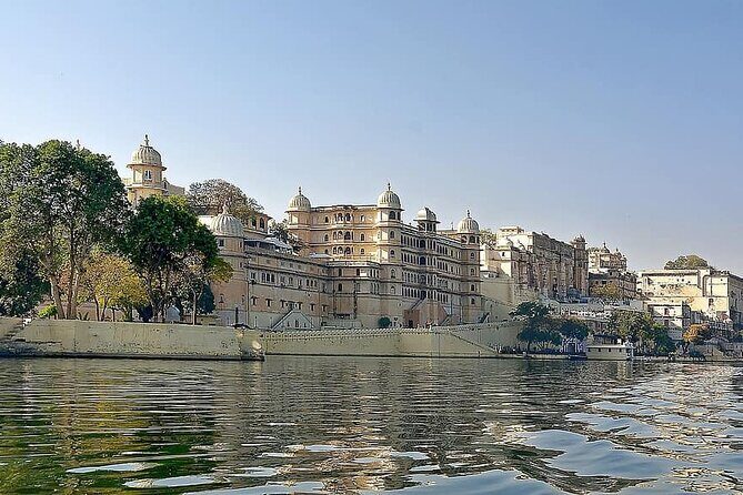 Crystal Gallery & Lake Pichola - Udaipur - Lake Pichola: Sunset Serenity and Spectacular Views