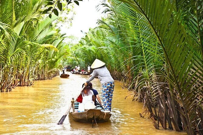 CU CHI TUNNELS AND MEKONG DELTA  CAI RANG FLOATING MARKET 2 days trip - Day 2: The Cai Rang Floating Market