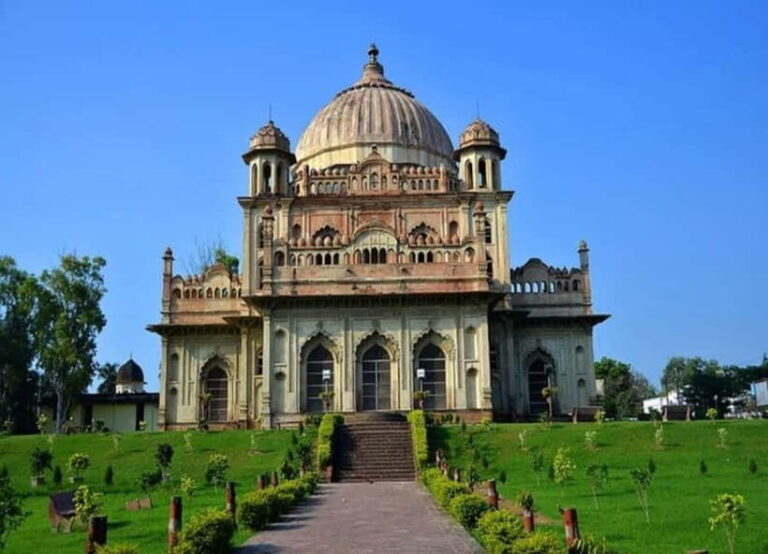 Cultural Walking Tour of Lucknow with Local Snacks - The Value of the Tour
