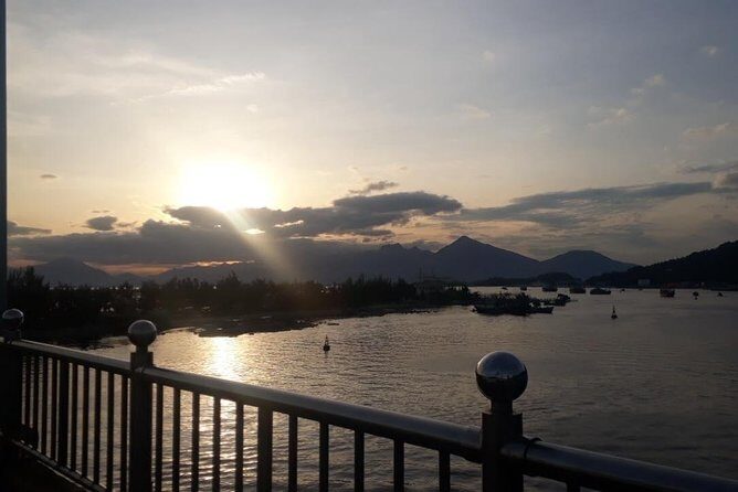 Da nang City And Hoi An Old Town Walking Private Tours - Authenticity and Compliments from Travelers