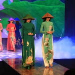 Da Nang/Hoi An: Ao Dai Show with Hotel Transfers - The Itinerary in Detail