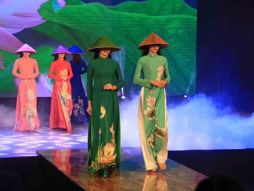 Da Nang/Hoi An: Ao Dai Show with Hotel Transfers - The Itinerary in Detail