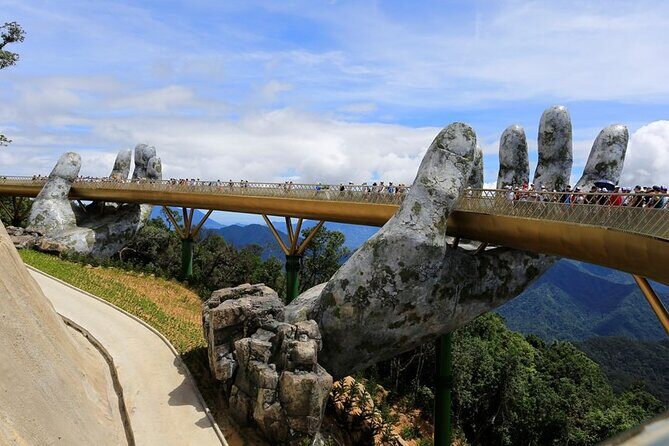 Da Nang to Hue Transfer via An Bang Cemetery - City of Ghost - Analyzing the Value