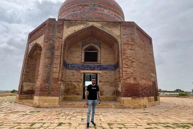 Day Tour in Karachi Unesco Heritage - Authenticity and Traveler Feedback